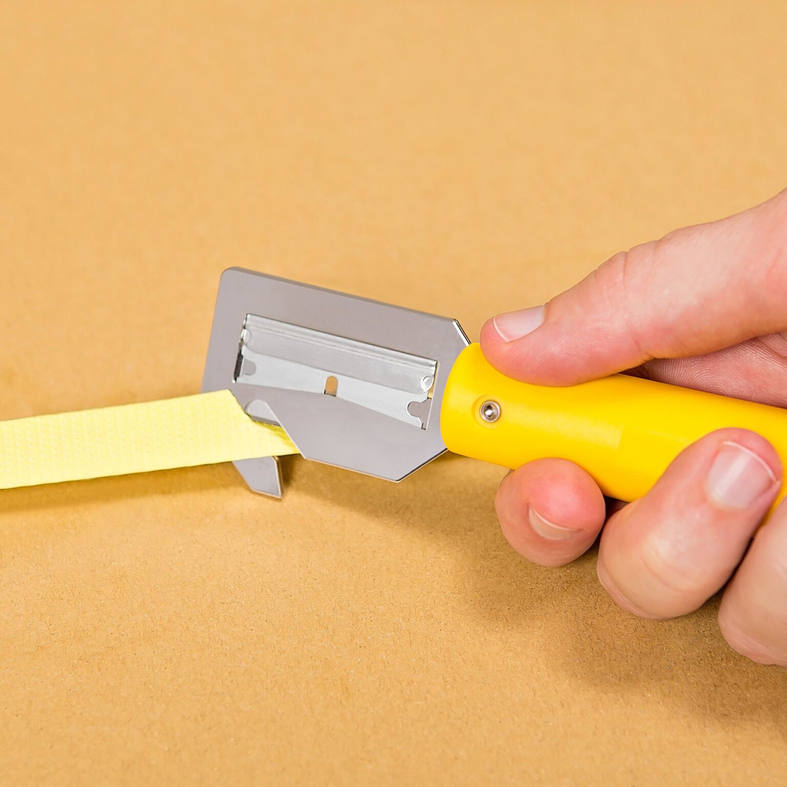 HH-700 Banding and Strapping Cutter - SRV Damage Preventions