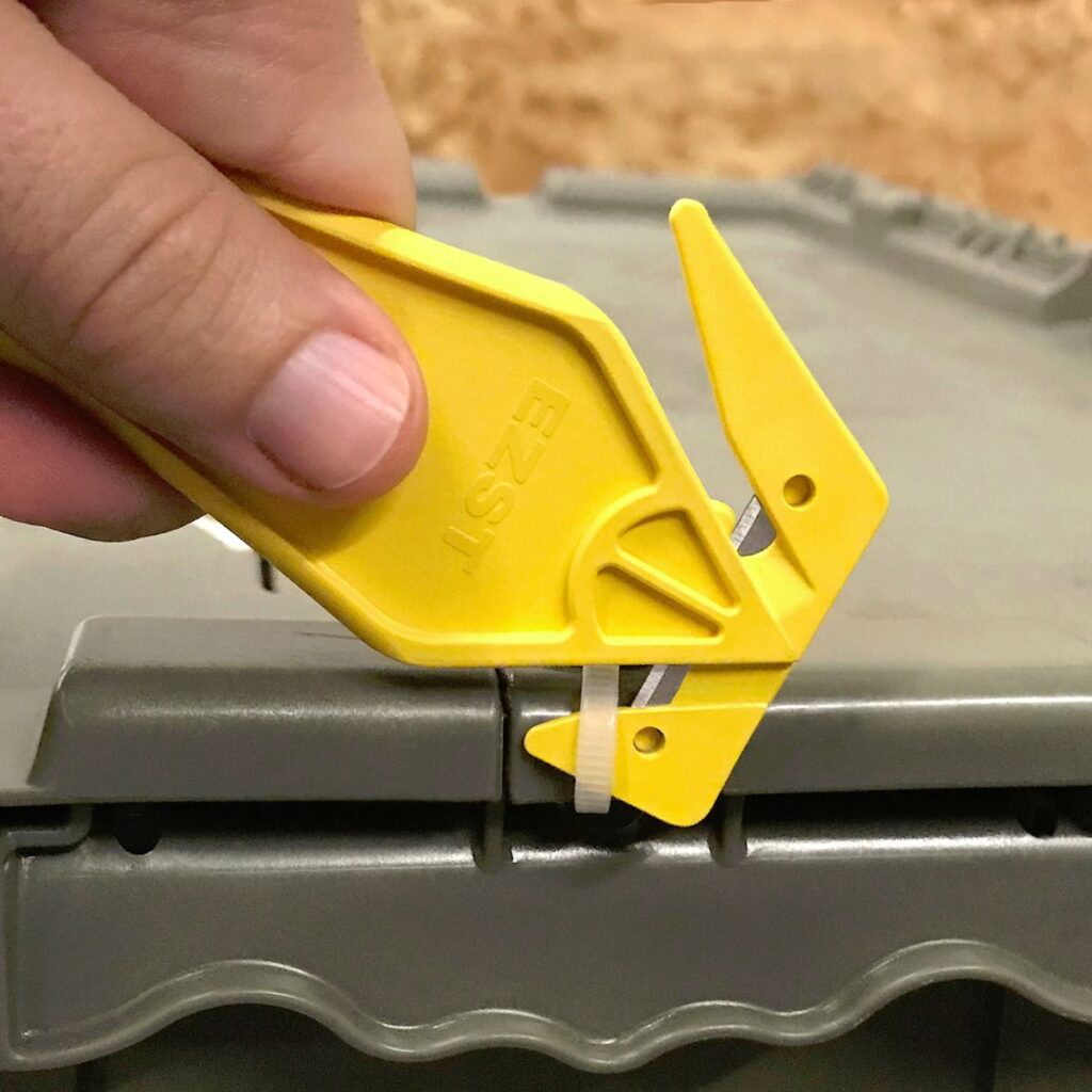 EZST Two Sided Concealed Safety Cutter - SRV Damage Preventions