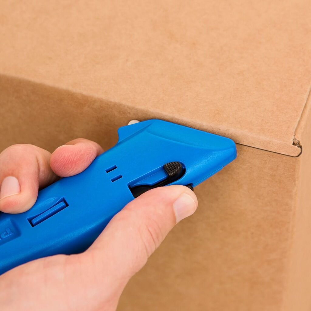 EZAR Auto Retract Safety Cutter with Tape Splitter - SRV Damage Preventions